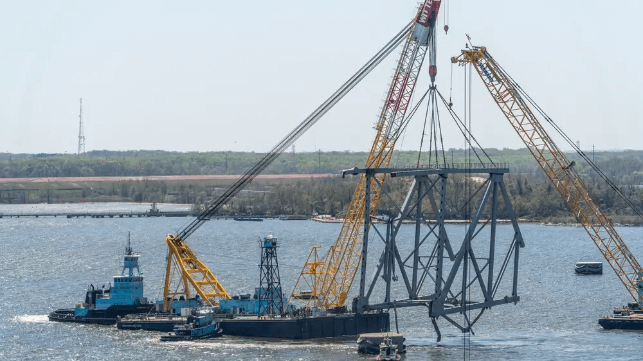 East Coast’s Biggest Crane Barge Hoists Giant Piece of Baltimore Bridge ...